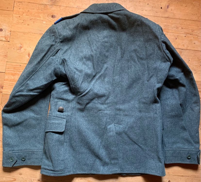 Uniformjacke eines Sanitäters der CH Armee Grösse 50BB (Gebraucht) in ...