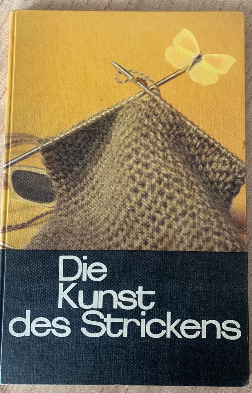 Buch: Die Kunst des Strickens, Orella, alt, guter Zustand (Gebraucht) in Biel/Bienne für CHF 6 ...