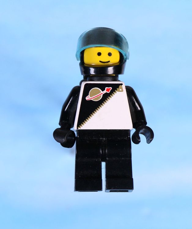 LEGO, Minifigur Futuron - Black with Air Tanks | Kaufen auf Ricardo