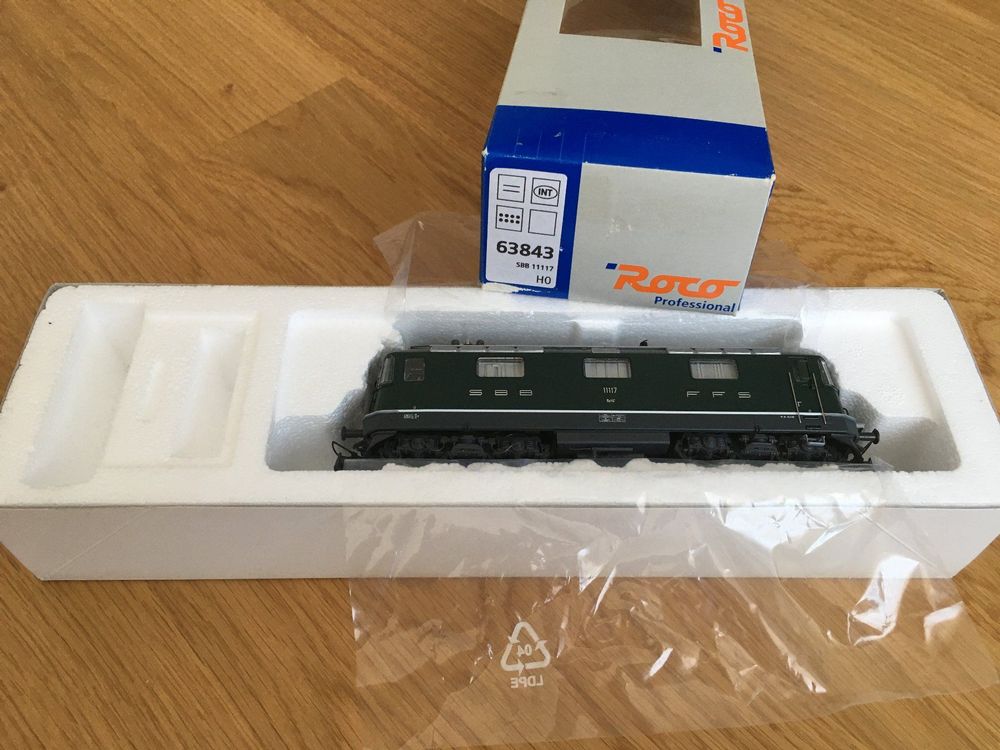 Roco 63843 SBB Re 4/4 II 11117 (Gebraucht) in Basel für CHF 362 – mit ...