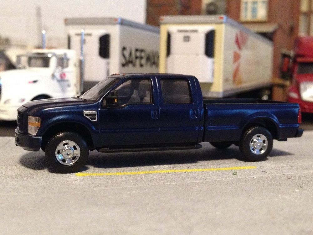 RIVER POINT STATION / FORD F350 4x4 CREW CAB PICK UP TRUCK (Neu (gemäss ...