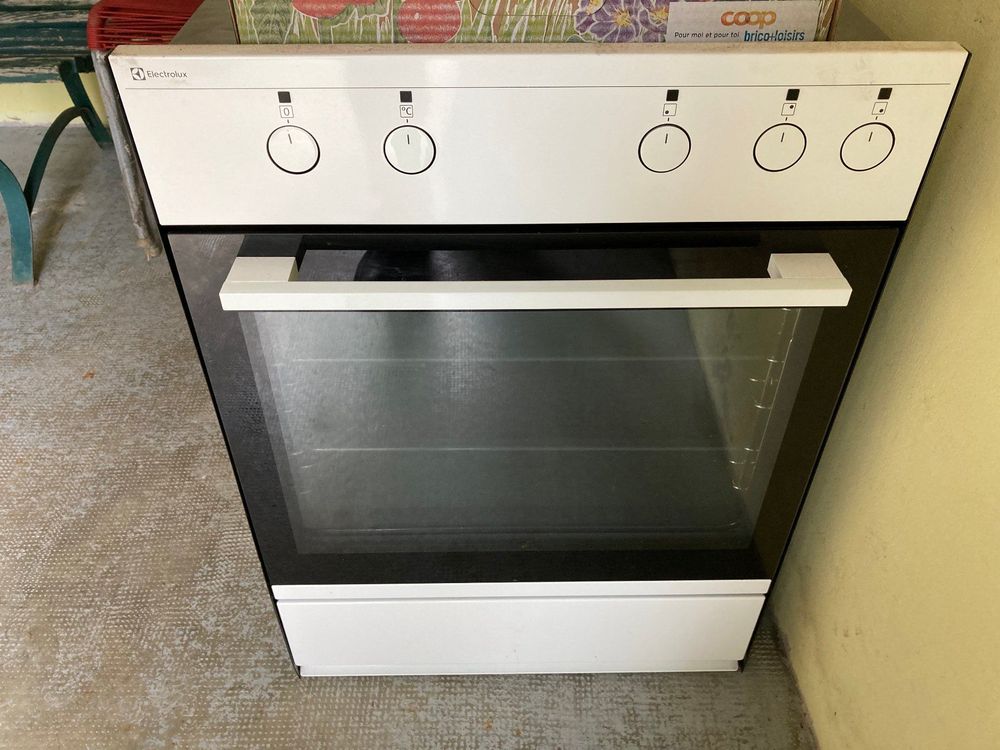 Electrolux Backofen / Einbauherd EH7L2-3WE (Gebraucht) in Grenchen für ...