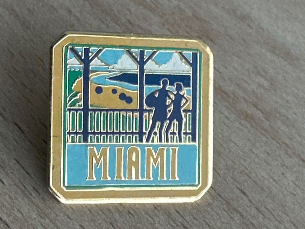 PIN MIAMI | Kaufen auf Ricardo