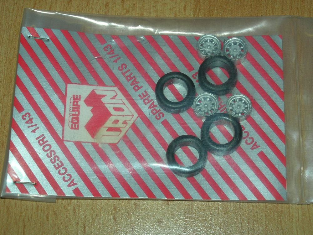 Felgen und Pneu Set 1:43 | Kaufen auf Ricardo