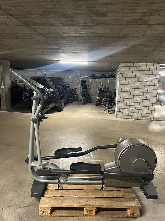 Cross Forma Technogym (Gebraucht) in Solothurn für CHF 199 – nur ...