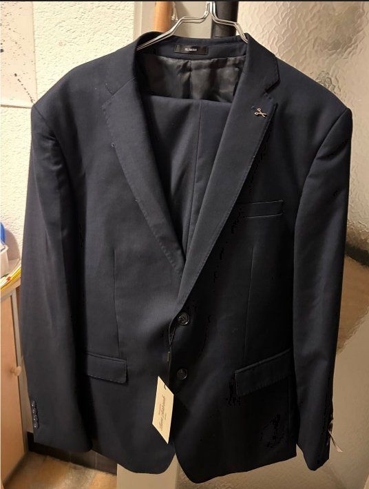 Neuer Anzug schwarz, Linea Sartoriale Milano Gr. 54 (Neu und originalverpackt) in Corgémont für ...