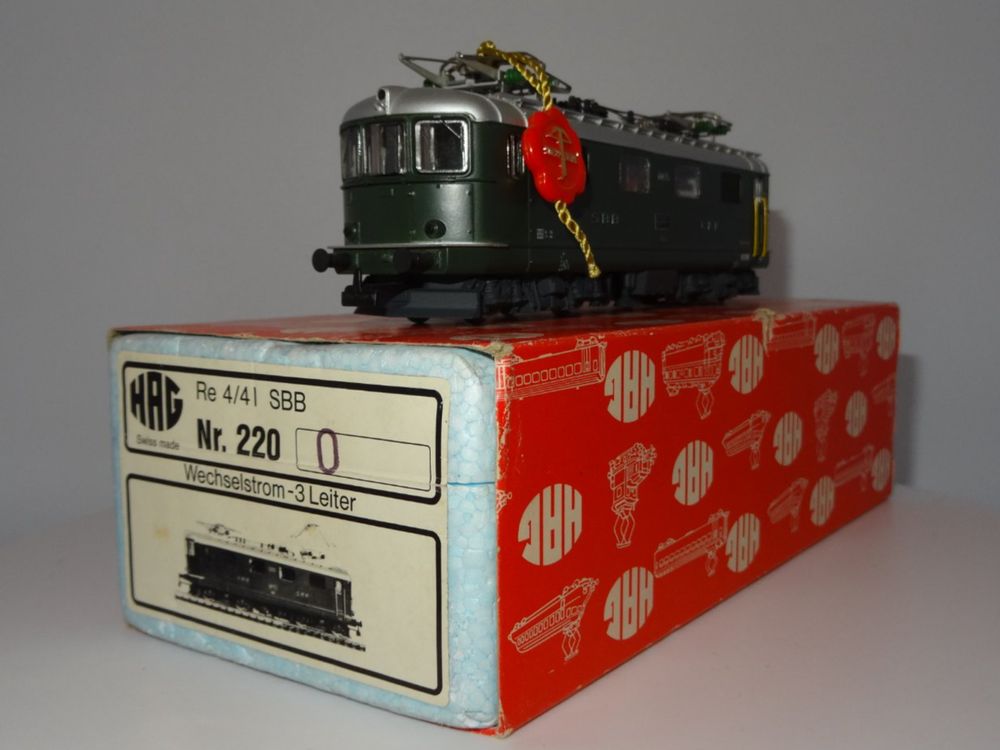 Hag 220, Re 4/4 I, grün, 10035, Wechselstrom, Vitrine | Kaufen auf Ricardo