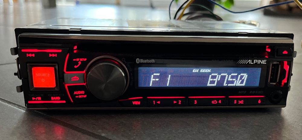 Alpine Autoradio der Extraklasse, CDE-133BT, CD, BT, AM/FM (Gebraucht ...