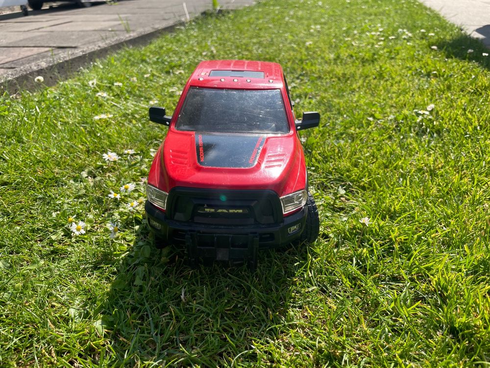 BRUDER Pickup Truck RAM 2500 Power Wagon mit Gebrauchsspuren | Kaufen auf Ricardo