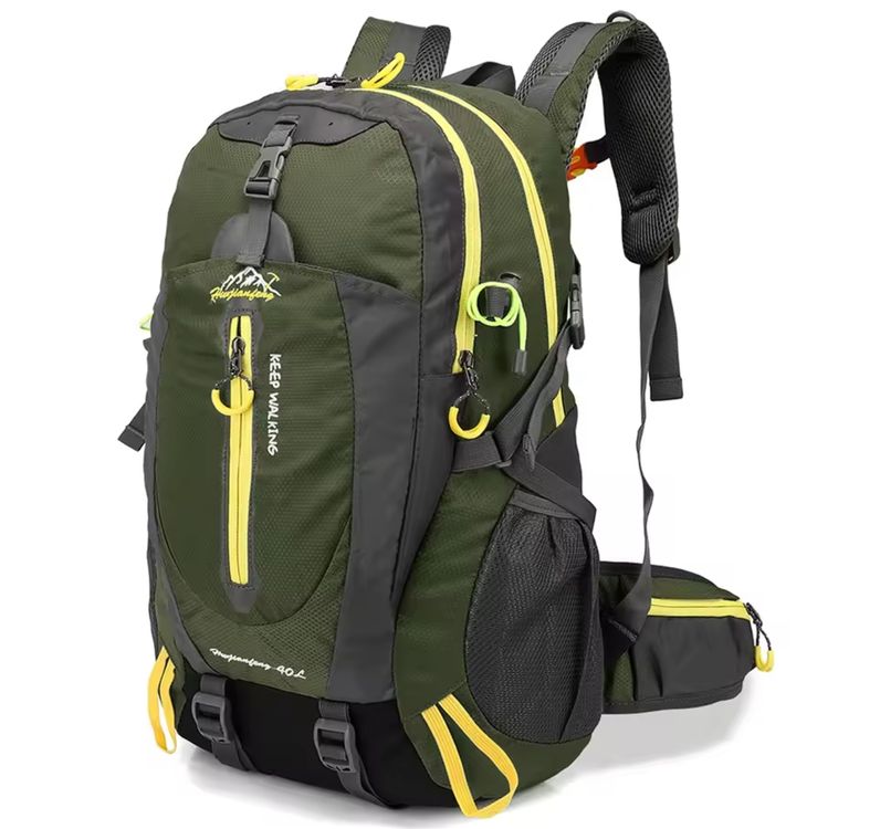 40-Liter Trekking- und Outdoor-Rucksack – Leicht & Robust (Neu und ...