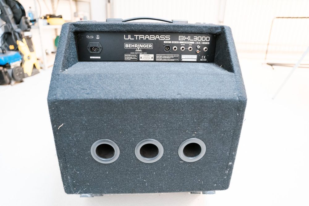 Behringer Ultrabass BXL3000 - 300 Watt Bass Amplifier (Gebraucht) in ...
