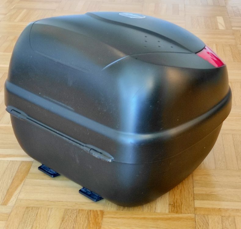 GIVI Top Case mit Adapterplatte (Gebraucht) in Heimberg für CHF 14 – nur Abholung auf Ricardo kaufen