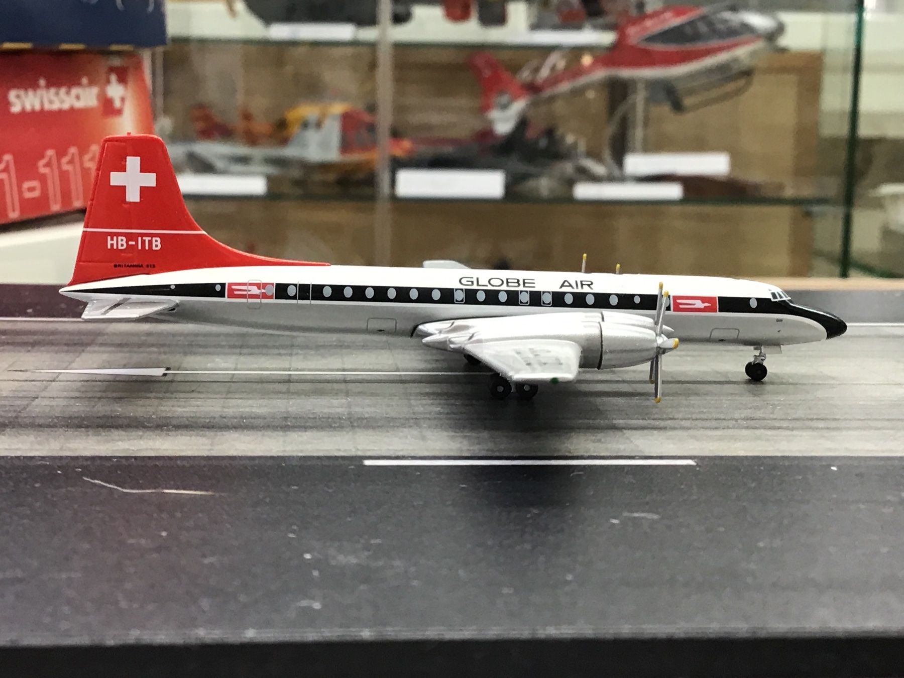Swissair A321-111 Flugzeugmodell Globe Air HB-ITB, OVP (Gebraucht) in ...