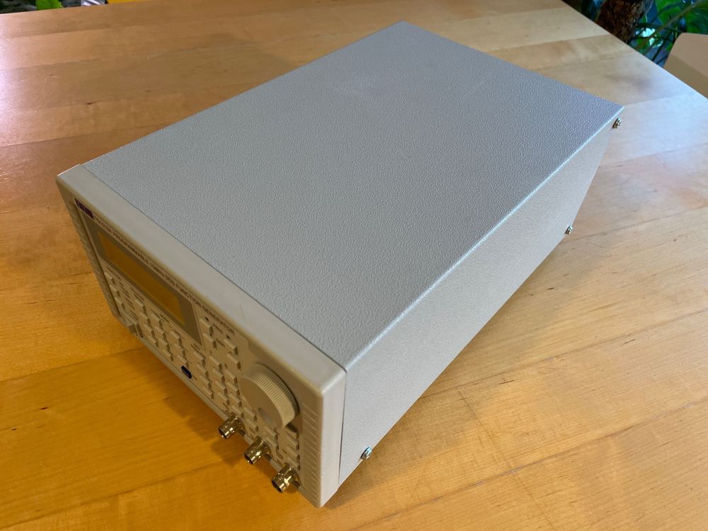 AIM-TTI TG1010A Arbiträrer Funktionsgenerator (10MHz) (Gebraucht) in für CHF 180 – mit Lieferung ...