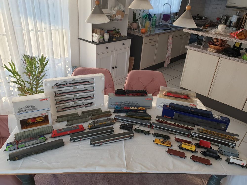 Diverse Modelleisenbahnen (Neu und originalverpackt) in Inkwil für CHF ...