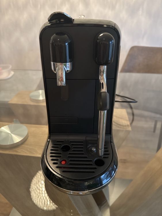 Nespresso Kapselmaschine Expert&Milk - Top Zustand! (Gebraucht) in ...