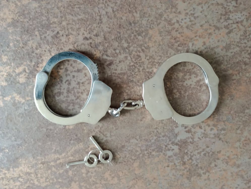 Handschellen | Kaufen auf Ricardo