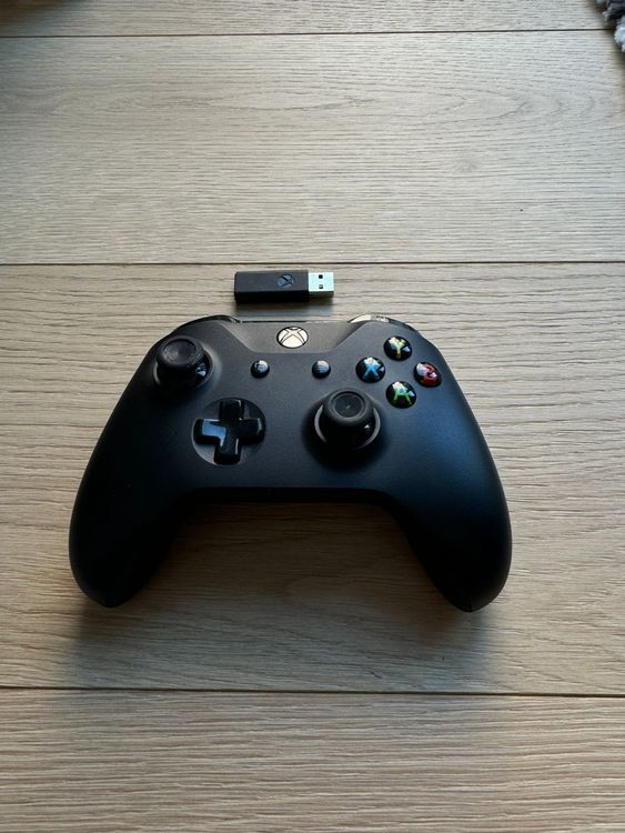 Xbox One Controller + Wireless Adapter | Kaufen auf Ricardo