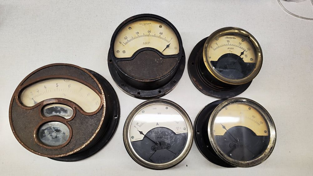 Alte Zeiger Messinstrumente (Gebraucht) in Oey für CHF 1 – mit Lieferung auf Ricardo kaufen