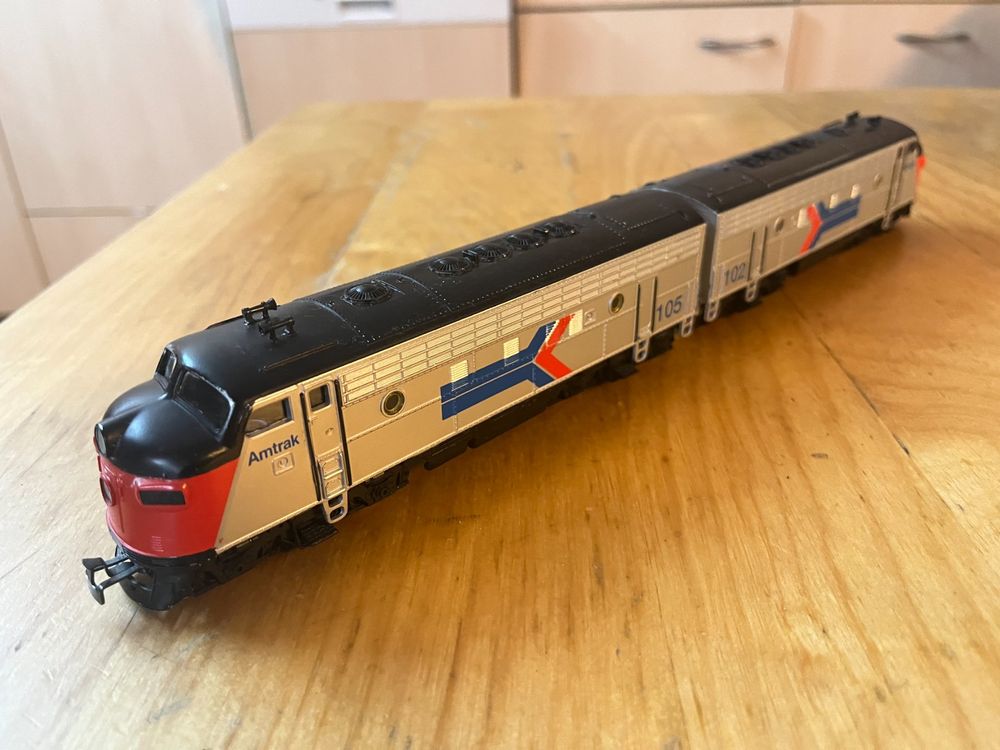 Trix US Amtrak EMD F7 102+105, H0 GS Analog (Gebraucht) in Bern für CHF ...
