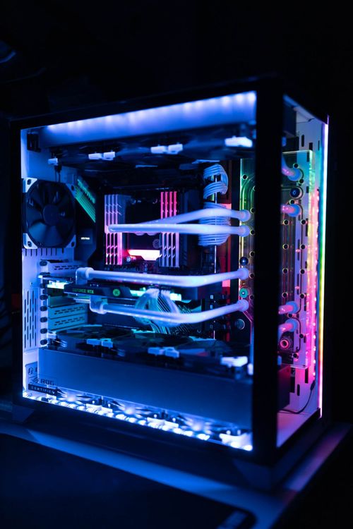Wassergekühlter PC, Threadripper 3960X, 126GB RAM, 2080 Ti (Defekt) in ...