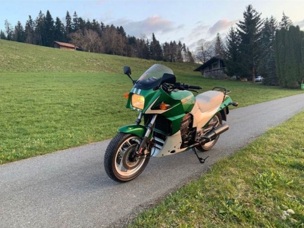 Kawasaki GPZ 900 TOP GUN (Gebraucht) in Schneisingen für CHF 2900 – nur Abholung auf Ricardo kaufen