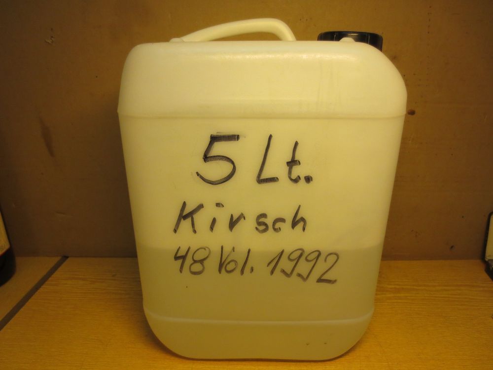 5 Lt. Kirsch 48 Vol. von 1992 mit feinem Aroma. (Neu (gemäss ...