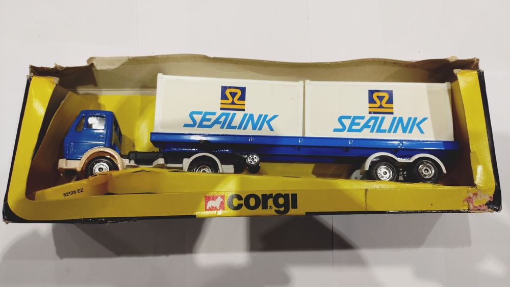 Neuer Corgi Sattelschlepper, Mercedes ,Made in England | Kaufen auf Ricardo