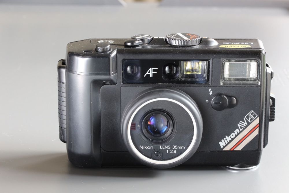 NIKON AW AF analoge Unterwasserkamera | Kaufen auf Ricardo