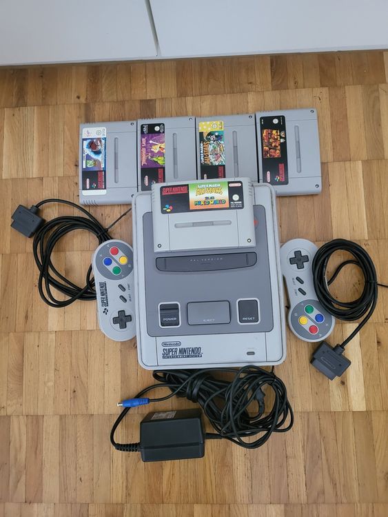 Super Nintendo Original mit div. Spielen (Gebraucht) in Suhr für CHF 155 – mit Lieferung auf ...