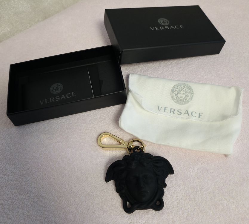 Versace Schlüsselanhänger Medusa Kopf Schwarz Gold NEU (Neu und ...