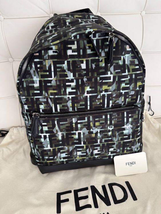Designer Rucksack von Fendi – FF Camouflage Print, Neuwertig (Neu ...