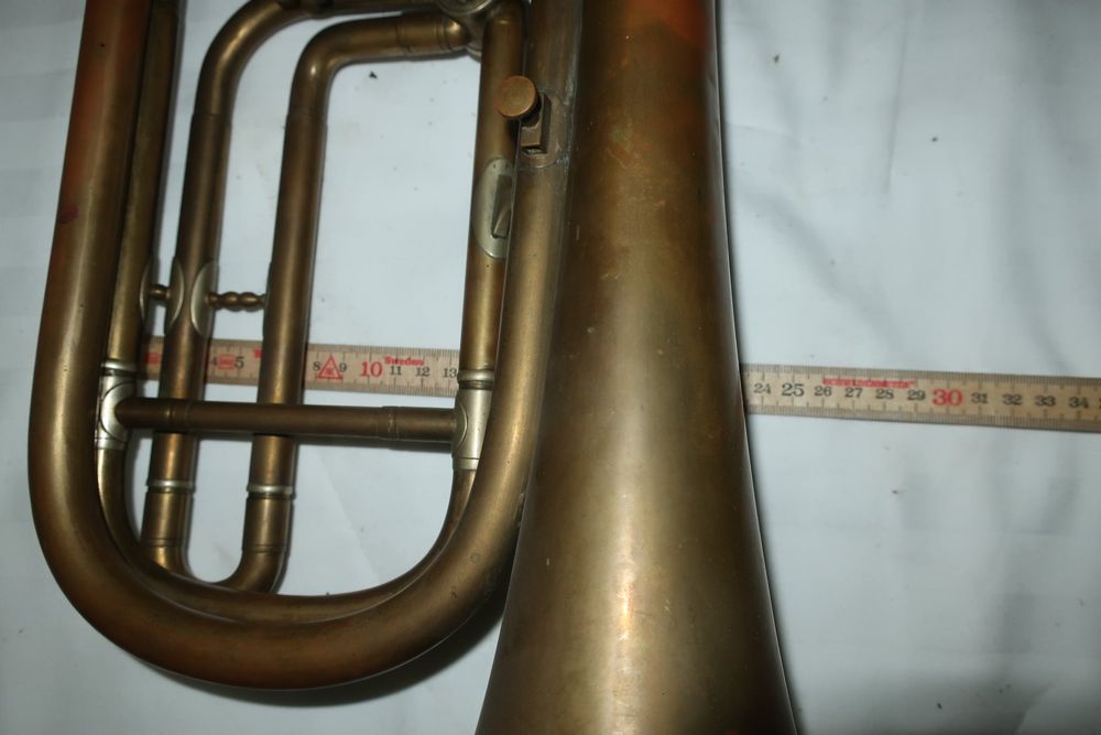 Flügelhorn, wohl Es-Horn, antik, mit Mundstück, Hug, ab1 Fr. (Gebraucht ...