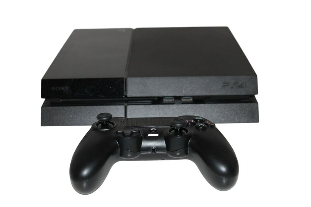 Sony PlayStation 4 Konsole 500 GB + 12 Spiele (Gebraucht) in Basel für ...