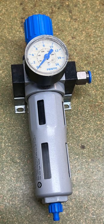 Festo Druckreduzierventil LFR-D-MINI mit Abscheider (Gebraucht) in ...