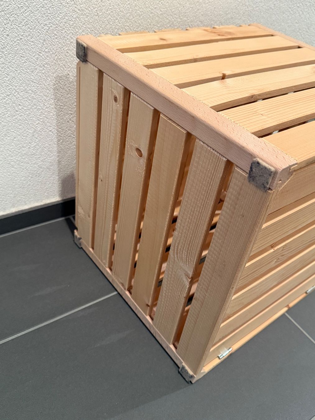 2 Holzharass Wohnharasse mit Tür 35 × 35 × 32 cm (Gebraucht) in Chur ...