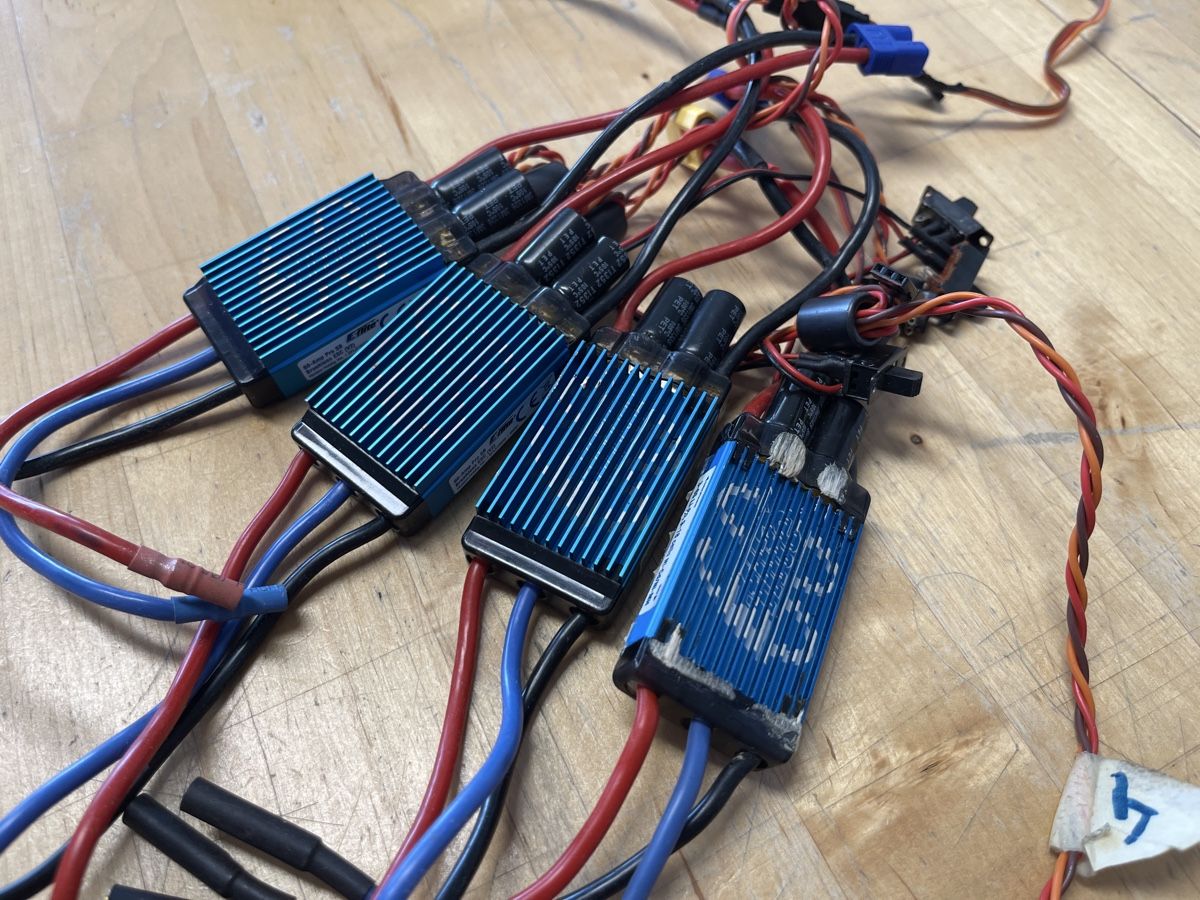 4x 60a Regler E-Flite Pro SB RC Modellbau Flieger LiPo (Gebraucht) in Lenzburg für CHF 1 – nur ...