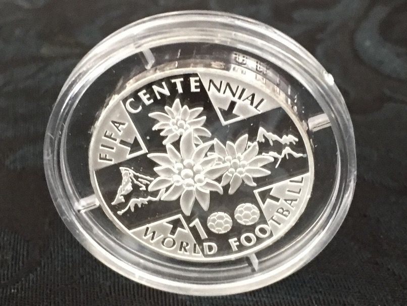 20 Franken 2004 Gedenkmünze 100j. FIFA (Neu (gemäss Beschreibung)) in Tägerwilen für CHF 159 ...