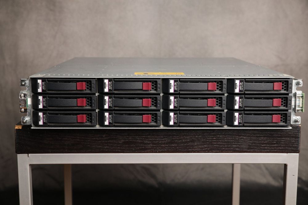 HP MSA2000 SAS Enclosure inkl. 22TB HDD (Gebraucht) in Schlieren für ...