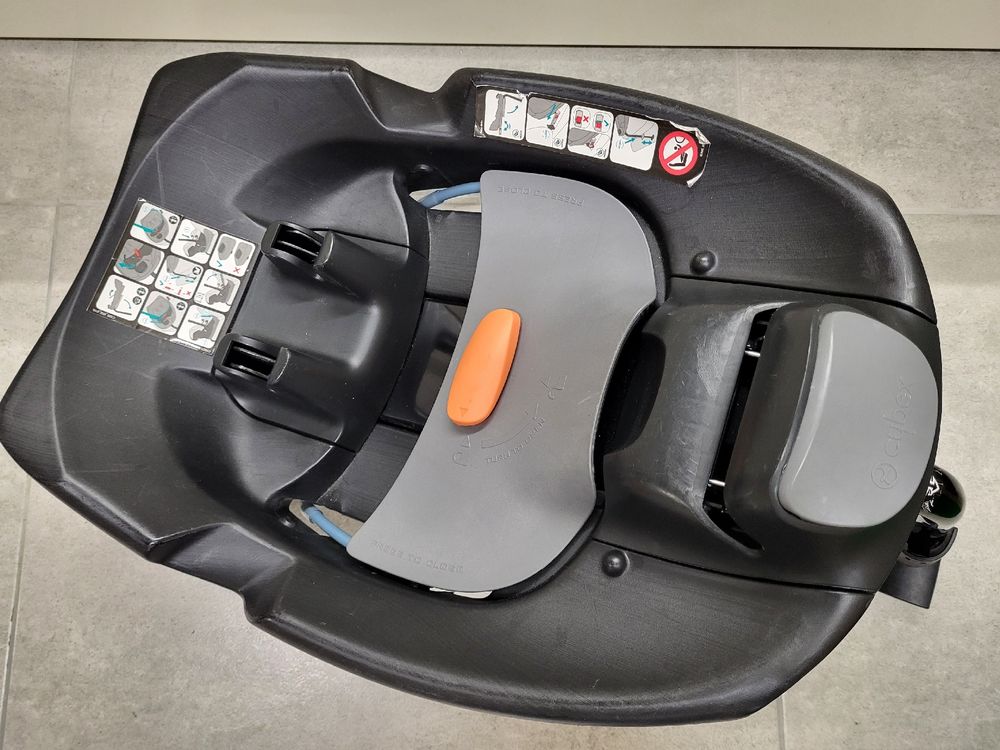 Cybex Base ISOFIX Cloud q Aton | Kaufen auf Ricardo