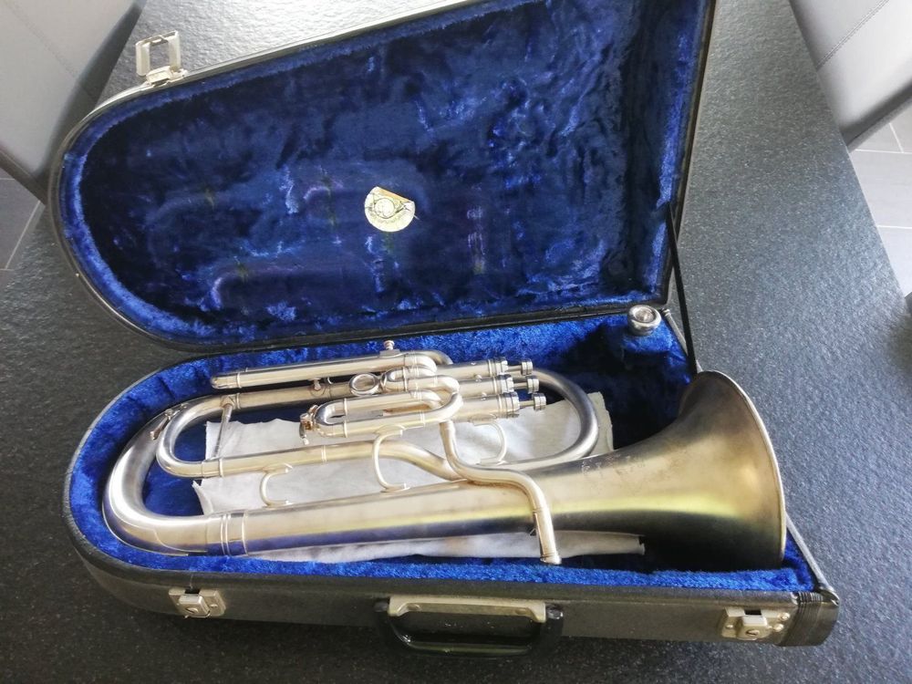 Eb-Horn / Es-Horn der Marke Besson (Gebraucht) in Melchnau für CHF 129 ...