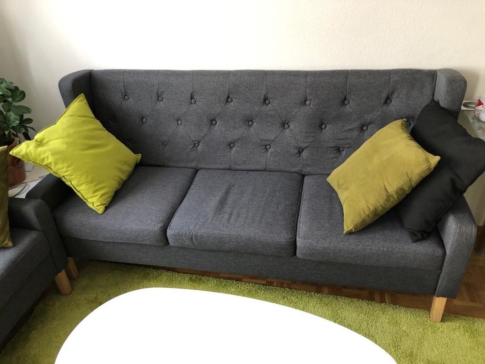 Sofas 2er und 3er (Gebraucht) in Kriens für CHF 30 – nur Abholung auf Ricardo kaufen