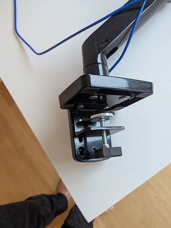 Monitorhalterung Arm, Invision mx450 22-35inch (Gebraucht) in Zürich ...