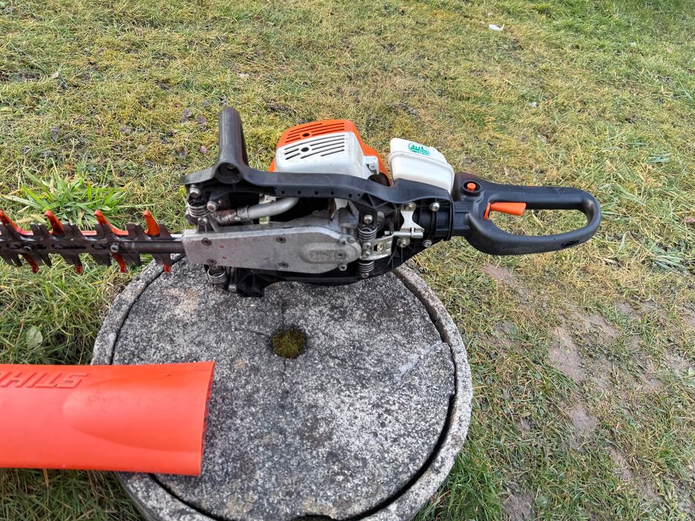 Profi Heckenschere STIHL HS 82 R, Schnnitlänge 65cm, (Gebraucht) in Hinwil für CHF 399 – mit ...