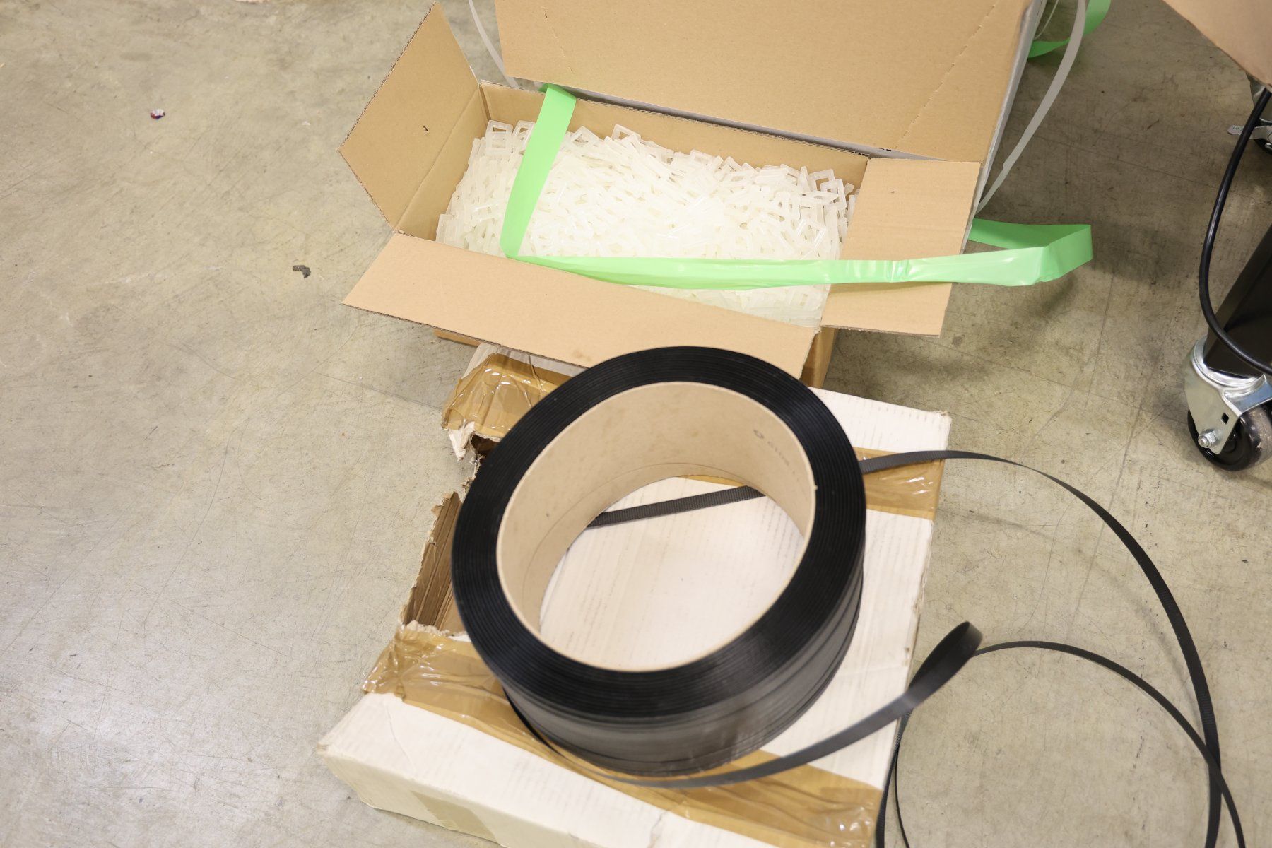 Tanner Umreifungsmaschine S-555n LIDUIDATION BINDEGERÄT (Gebraucht) in ...