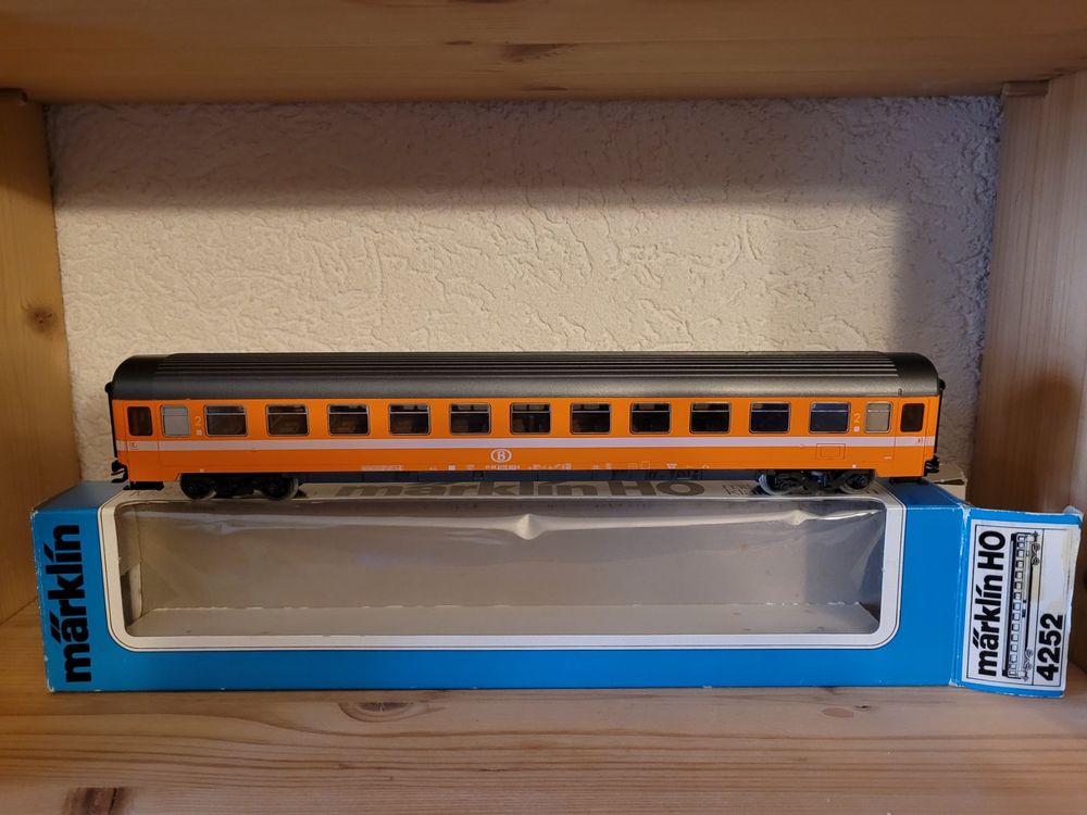 Märklin H0 4252 - Schnellzugwagen EUROFIMA SNCB 2.Kl - OVP (Gebraucht) in Payerne für CHF 32 ...