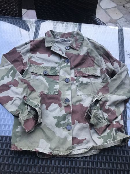 Damen Militär Bluse (dicker Stoff) M (Gebraucht) in Bergdietikon für ...