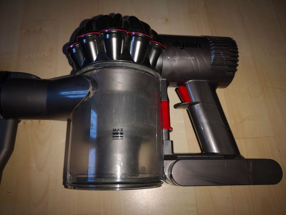 Dyson Dc62 Schaltet Ein Und Aus