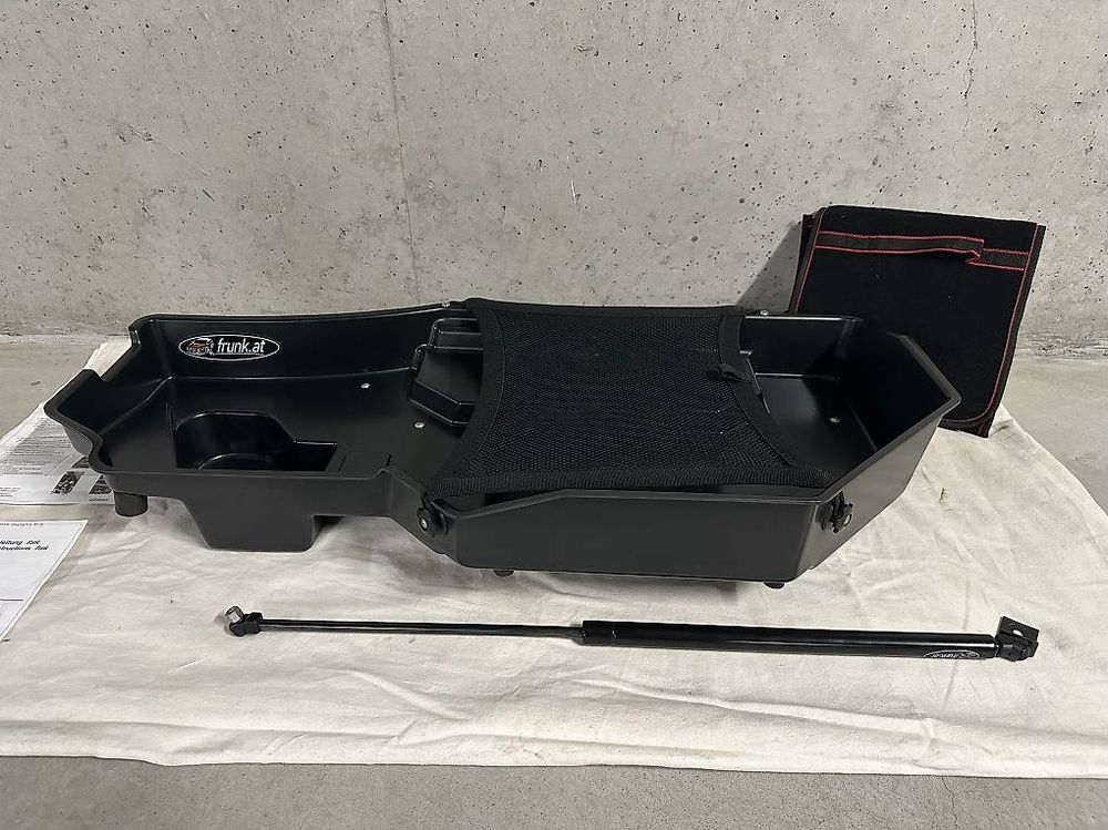 Neuwertiges Set Audi Q4 e-tron Frunk (Gebraucht) in Bülach für CHF 210 ...