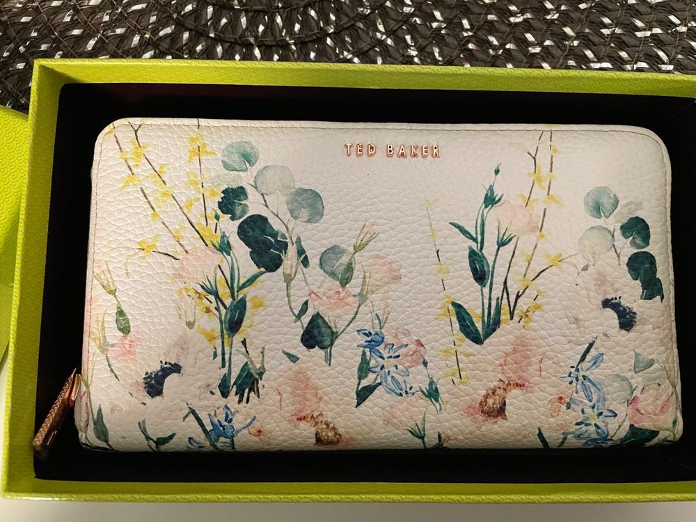 Ted Baker Portemonnaie (Neu und originalverpackt) in Luzern für CHF 50 ...